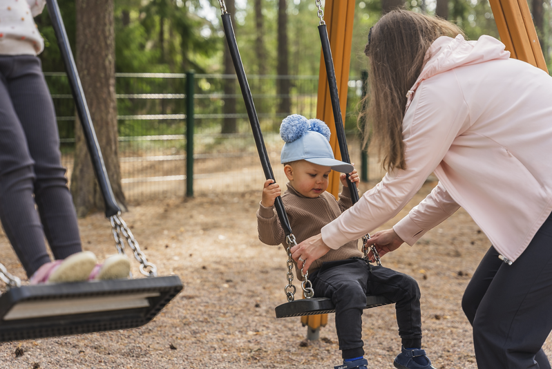 Lohjan varhaiskasvatusesite on julkaistu kolmella kielellä - Lohja